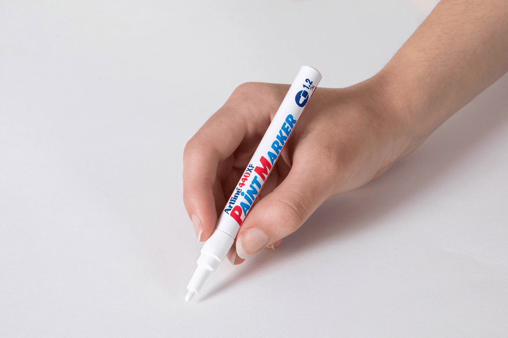 Artline 440 White Paint Marker 1.2mm Bullet Tip x 12's pack | Artline ...