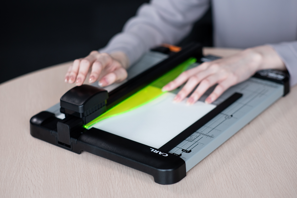 Carl DC-600 20 Sheet A4 Paper Trimmer | Carl — Discount Office