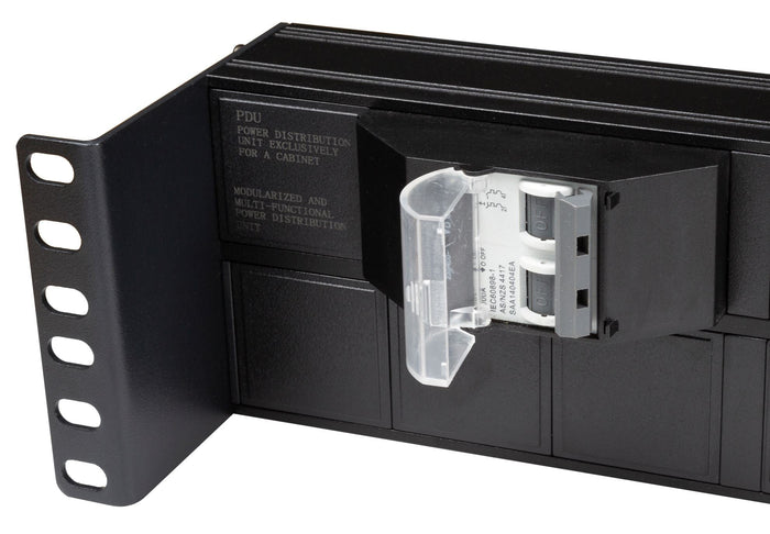 DYNAMIX 20 Outlet Horizontal Power Rail (16x 10A IEC C13 & 4x 16A IEC ...