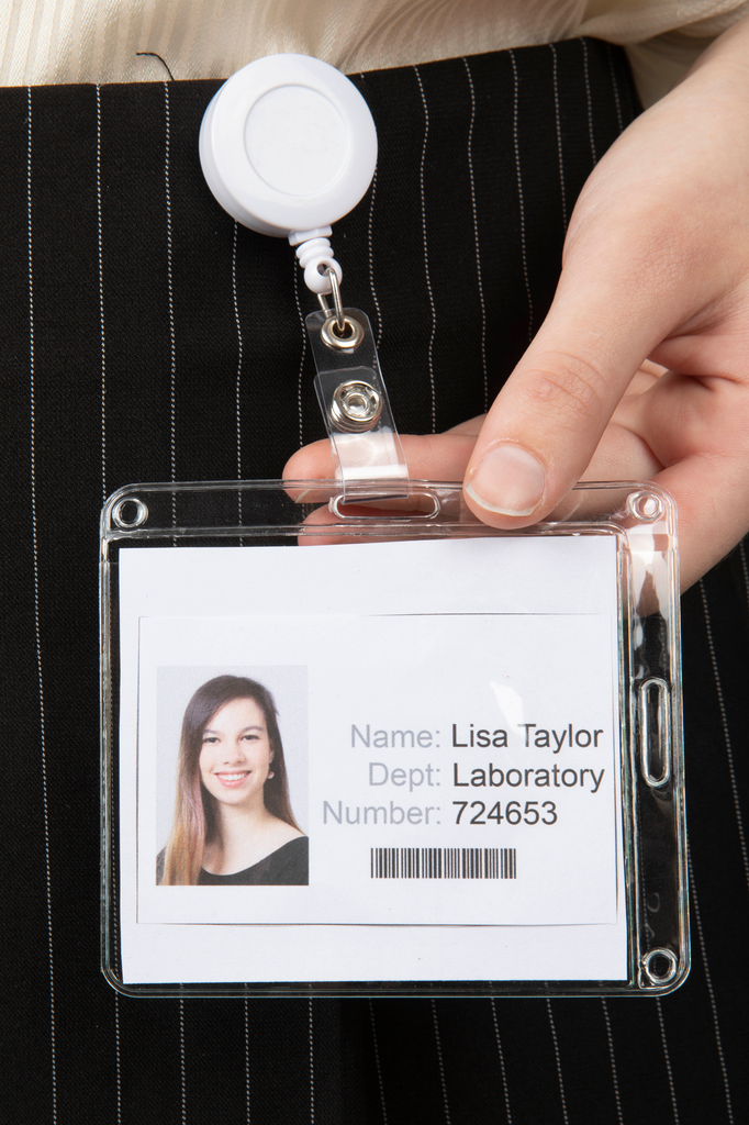 Rexel Id Card Holder Portrait & Landscape 105mm x 90mm, 10 Pack (Holds ...